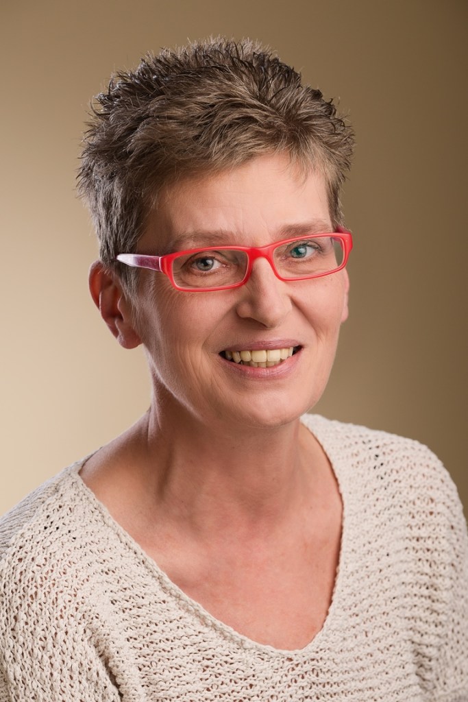 „Schreibt immer mit Herzblut!“ – Sandra Hauser gibt Tipps zum Schreiben ...